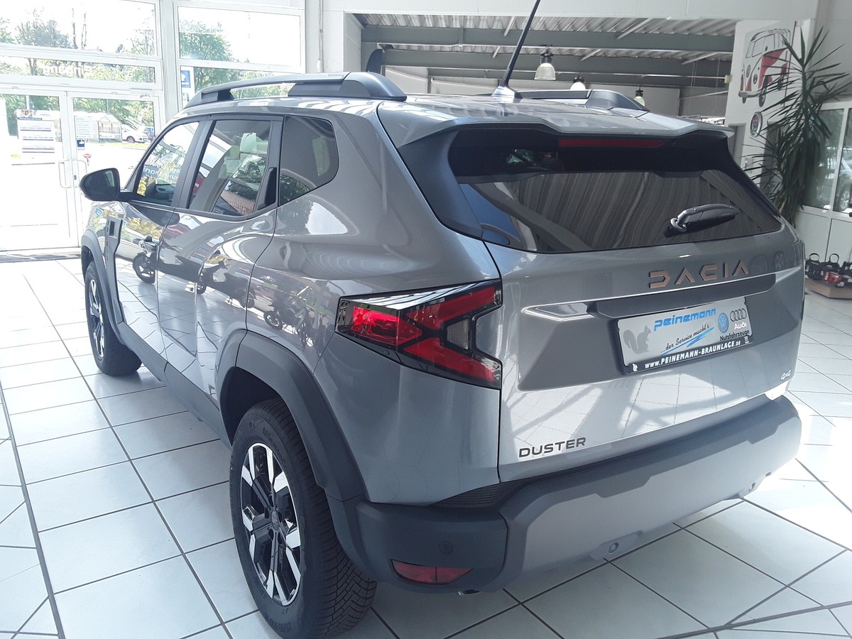 Dacia Duster III 1.2 TCe 130 Extreme 4x4, Rear View, Climatronic ...